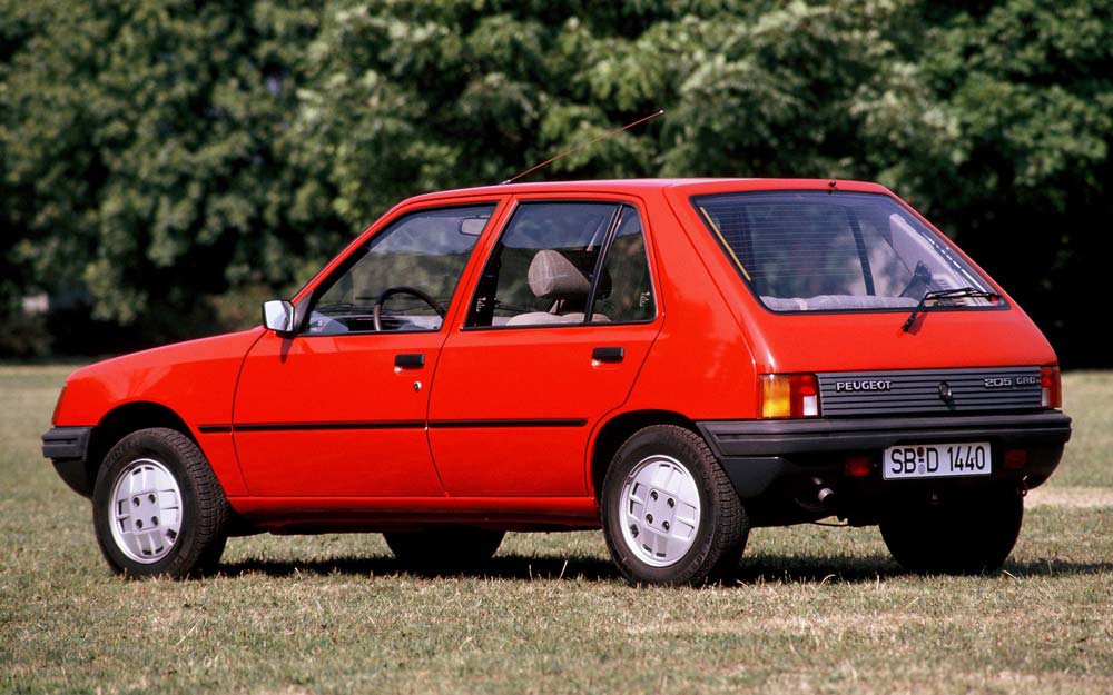 Peugeot 205 ha compiuto 40 Anni: la storia, i motori e versioni