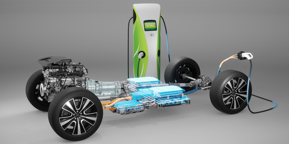 Differenze tra Auto ibride e Plug-in: cosa cambia, pro e contro