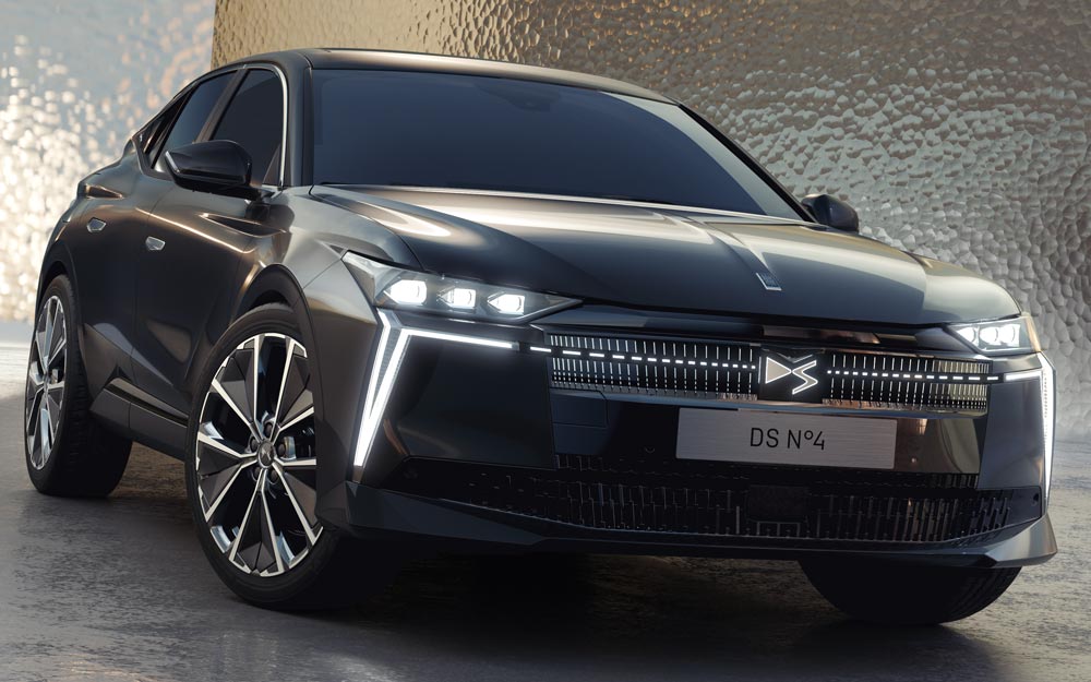 Citroën DS4 diventa DS N° 4: prezzo, interni e dimensioni